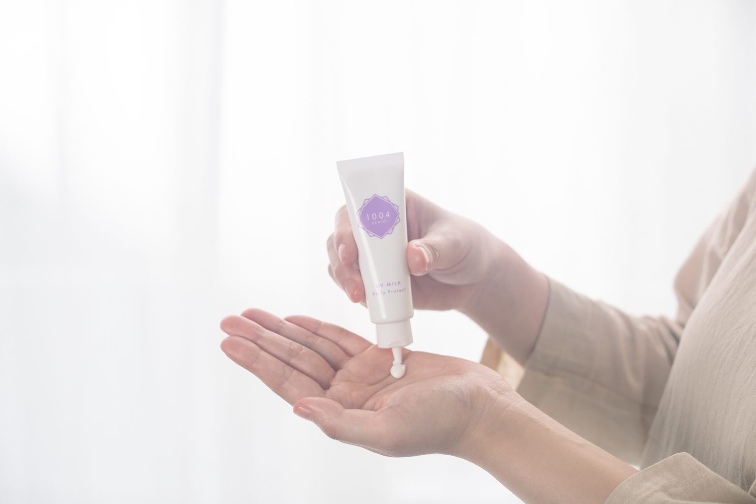 日焼け止めはいつまで塗る？ 何月まで必要か紫外線量から考える | 1004 SEN[C]（センシ）